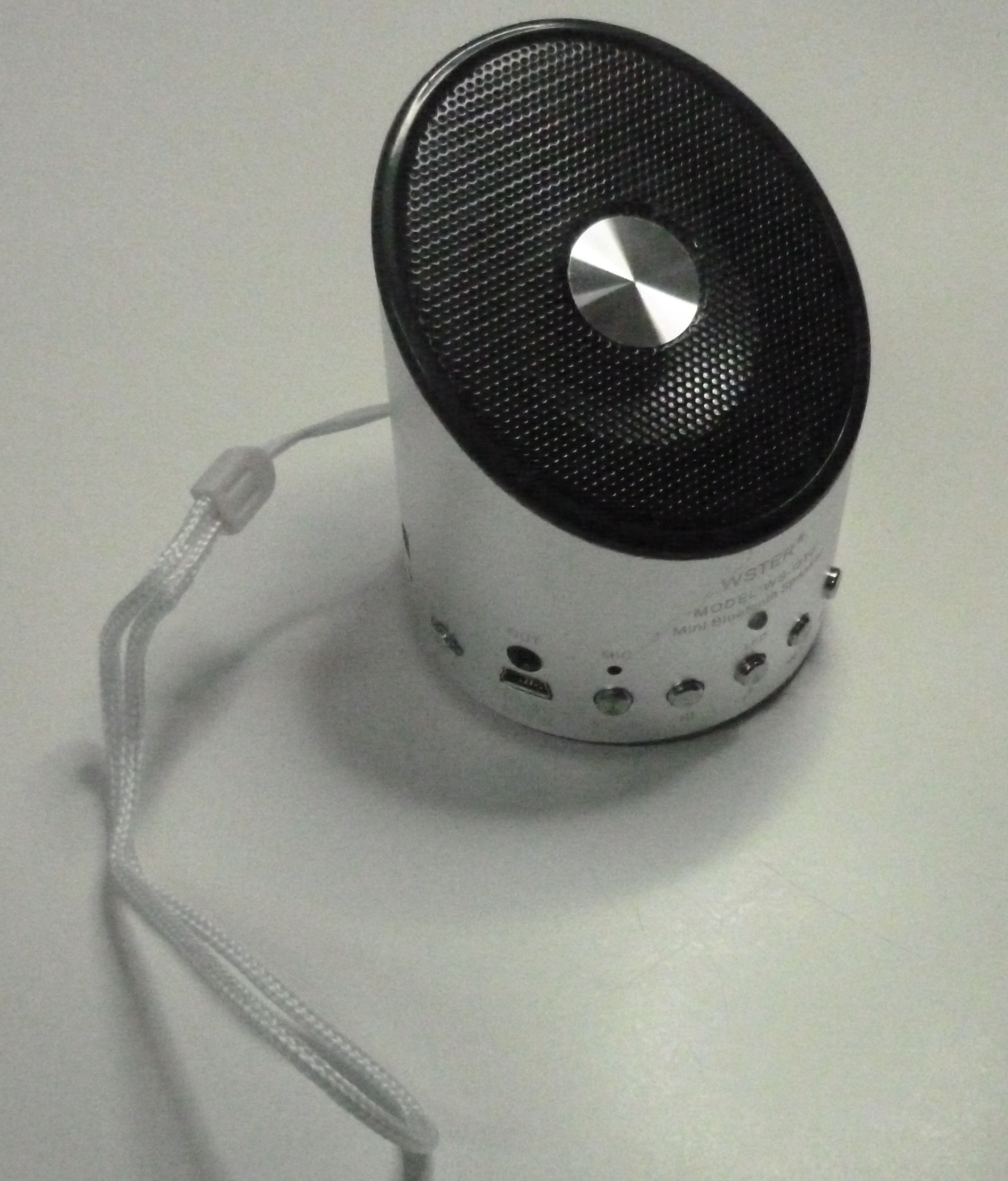 Wster Bluetooth Speaker, WS-Q10 Silver in category Vision - Sound ...